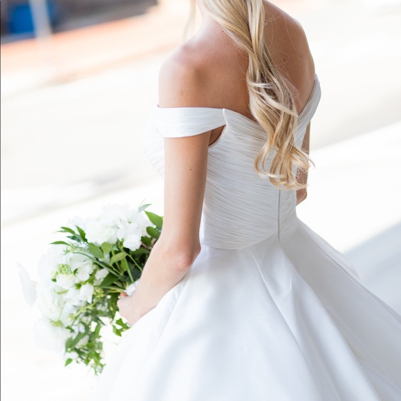 Anne Barge | Dresses | Anne Barge Berkeley Wedding Gown | Poshmark